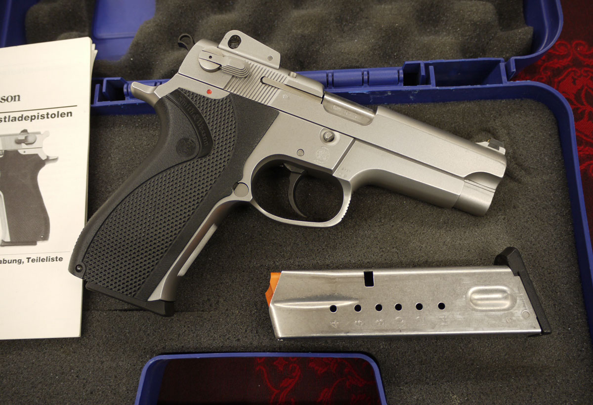 Pistole Smith&Wesson S&W Mod.5906 stainless Kal. 9mmLuger nicht Glock ...